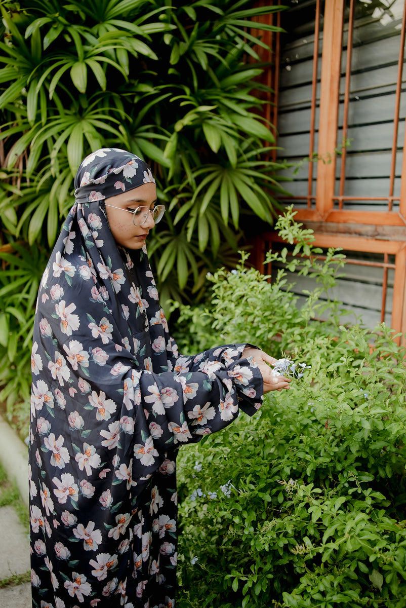 Zanbaq Florals Prayer Dress – Sitteer
